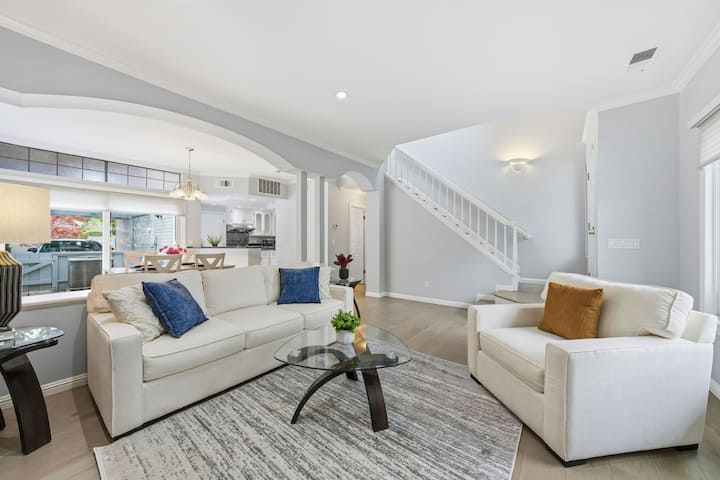 Cozy 2br W/ Patios, Prime Mountain View Location - Los Altos, CA