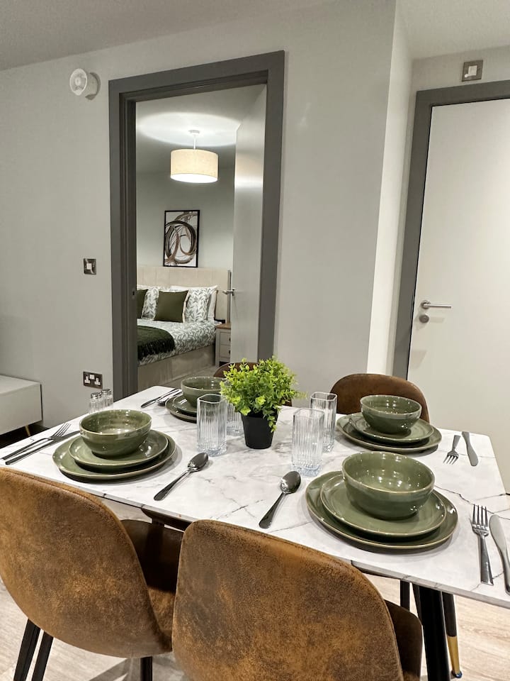 Royal Heights
Jewellery Quarter: 4-5 Stay - Birmingham