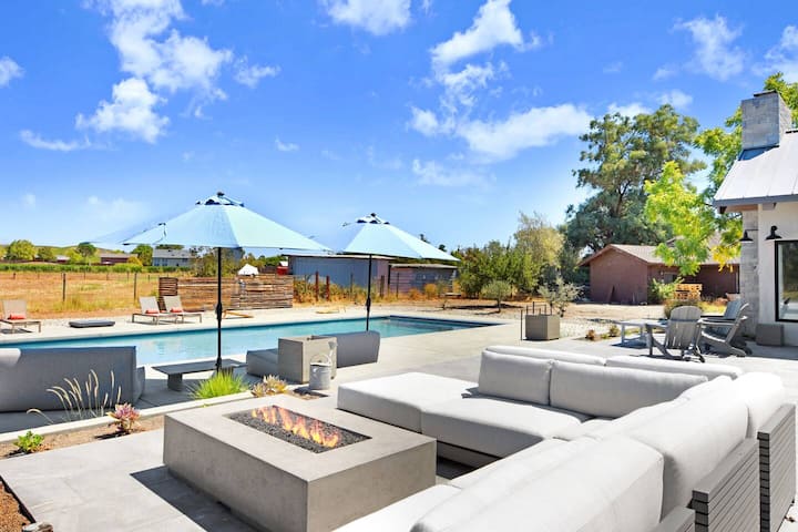 Serene Carneros Retreat | Pool, Hot Tub & Vineyard - Sonoma, CA