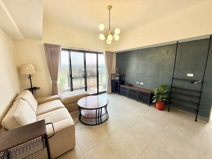 <桃園短租>家庭房適合短期出差&家裡裝潢，近大園.桃園機場.高鐵.交流道，限月(週)租 - Taoyuan City