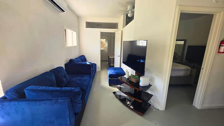 East Houston 2br | Budget Friendly Stay - Deer Park, TX