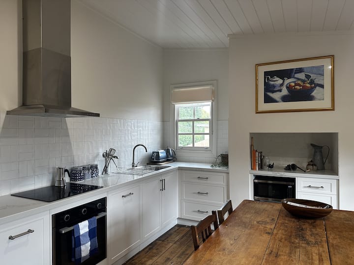 Merchants Miners Cottage - Castlemaine