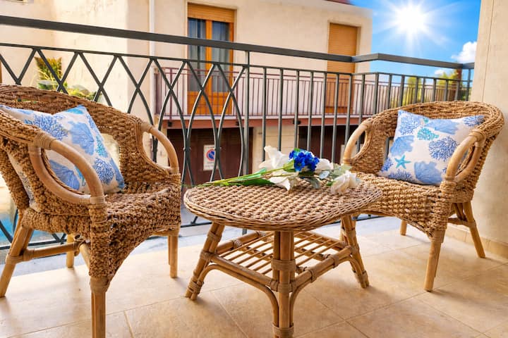 Cavalluccio Marino With Balcony By Gessicaholiday - Polignano a Mare