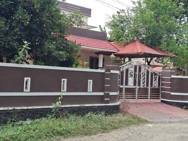 Kadavil Home Stay - Chengannur