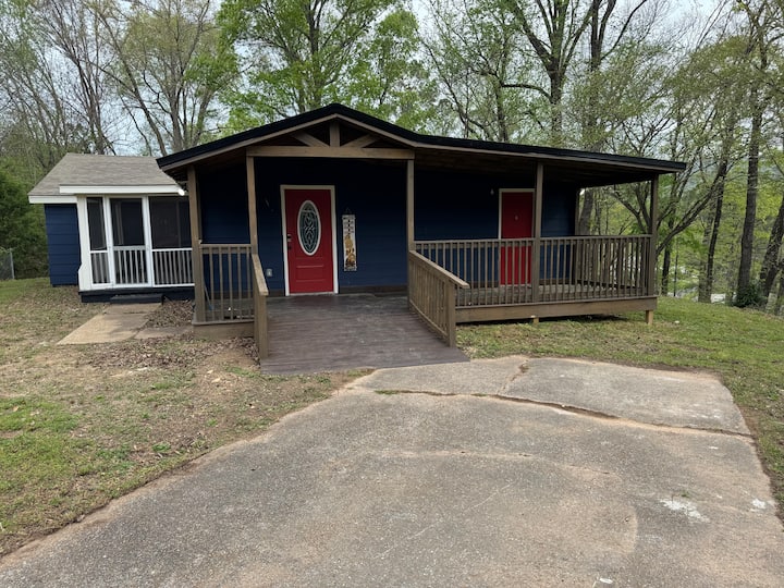 House On The Hill Mountain And Lake View. Secluded - Jacksonville