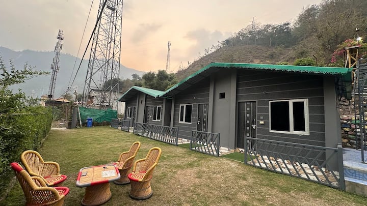 Mountain View Hut W/ Bonfire & Meals, Uttarakhand - Rishikesh