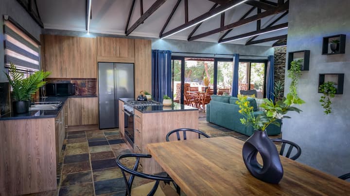 Hiker’s Haven – A Private Mountain Escape - Magaliesburg