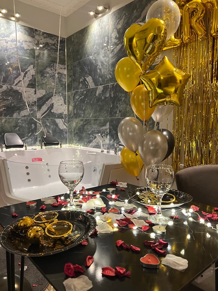 Bakırköy Meydana 3 Dk Lüks Jakuzili Oda. - Sefaköy