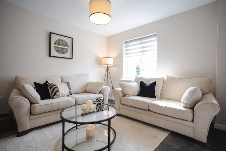 Stylish 3br Apartment Newport Near M4 Free Parking - Newport