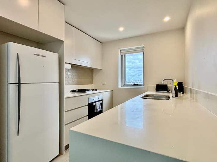 Bright & Spacious Cozy 2br Apt In Wentworth Point - Sydney