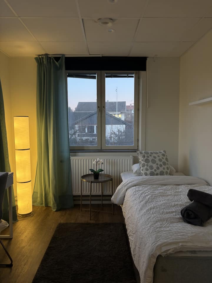 Unikt, Stilrent Rum I Järfälla-området. Rum 4 - Stockholm