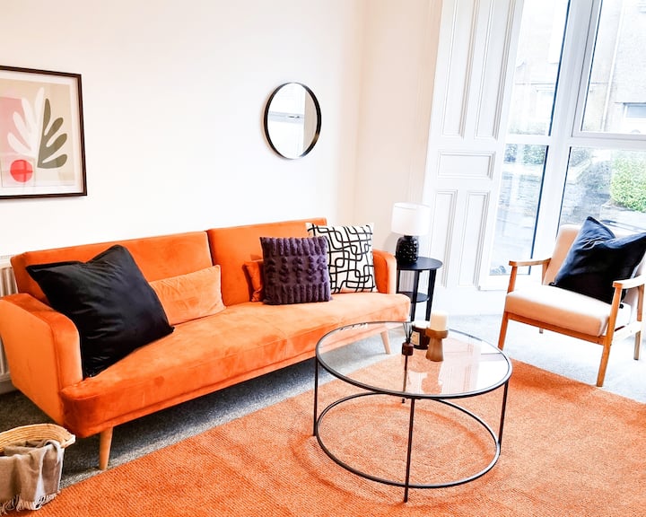 Modern Boho 3br | Bright & Bold Swansea Getaway - Swansea