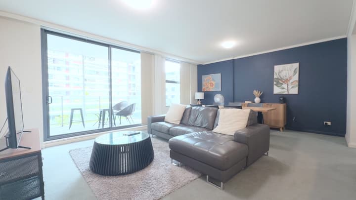 Modern 2br + Study For 5 | Prime Location Near Cbd - Lane Cove