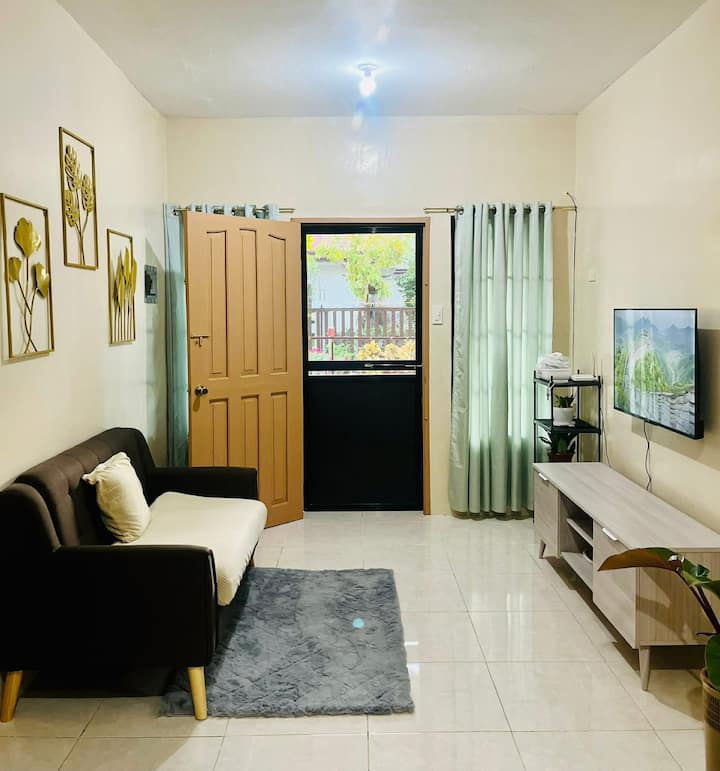 The Illut Cozy Residence — Near Dahican Beach - Mati