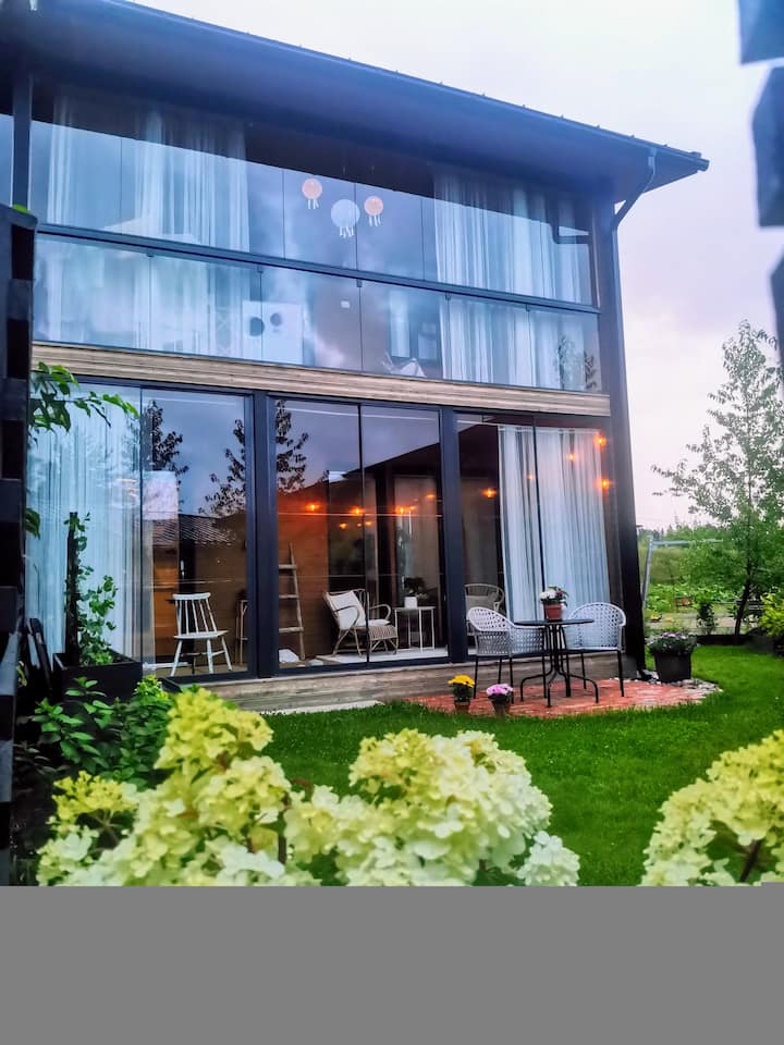 Viihtyisä Koti Lähellä Tapahtumia Ja Palveluita - Vesilahti