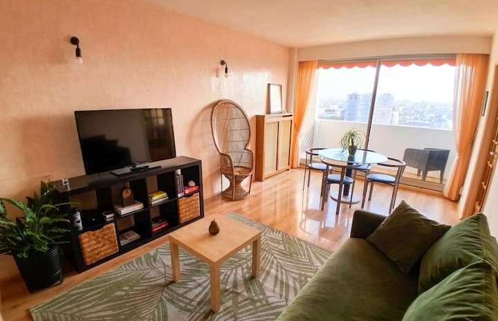 App T3 Vue Panoramique : Tour Eiffel & La Défense - Colombes