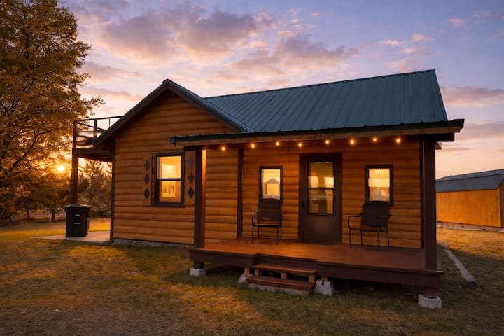 Henry’s Timber Tale+wifi+firepit+20minyellowstone - Henrys Lake, ID