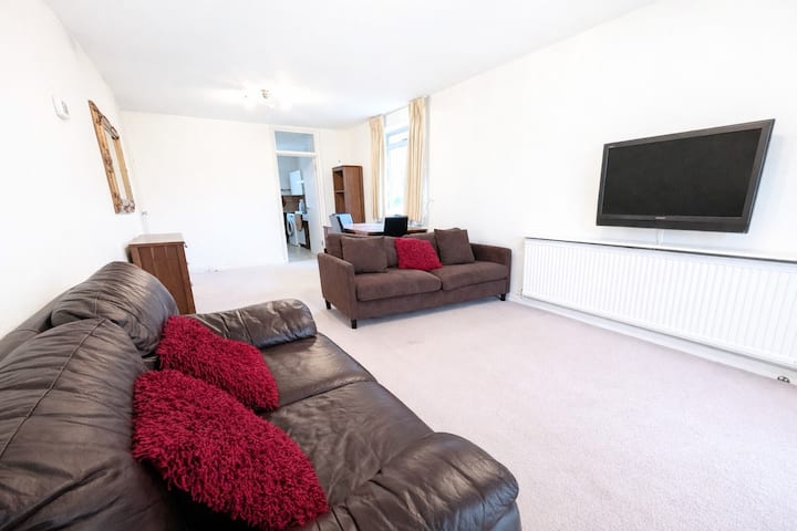 Peaceful 2br Flat In Leafy Green Setting - Londres