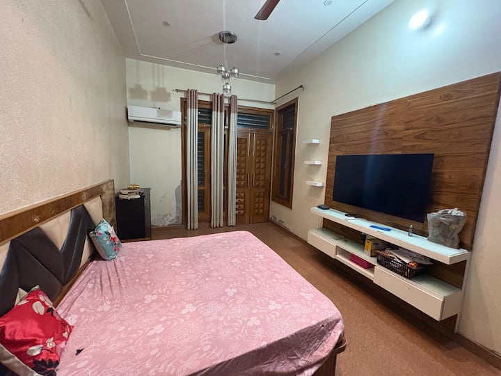 Vrindavan Bliss Villa - Mathura