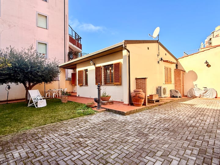 Casa Vacanze Foscolo - Follonica