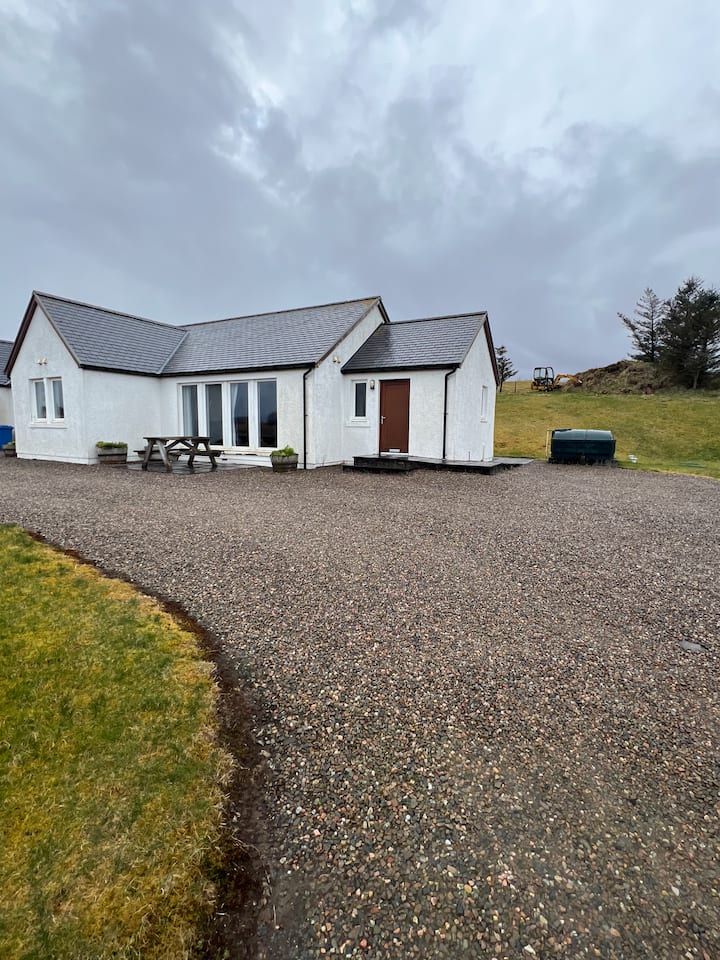Baca Ruadh Cottage - Uig