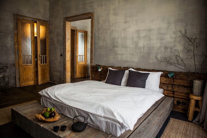 The Emerald | Serene 2bdr Apt W/ Ac & Bathtub - Prague