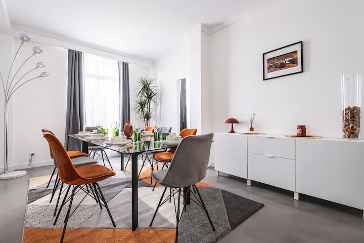 Entre Cathédrale Et Beaux-arts - Reims