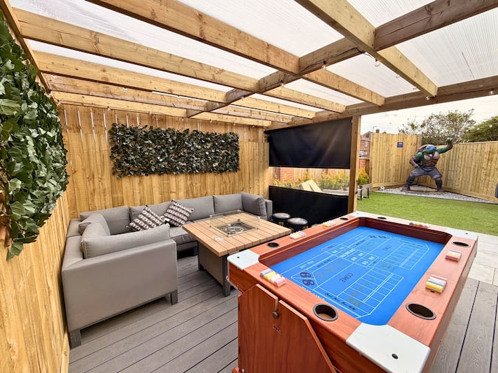 Hot Tub House Newcastle | Pool Table |Free Parking - Newcastle upon Tyne