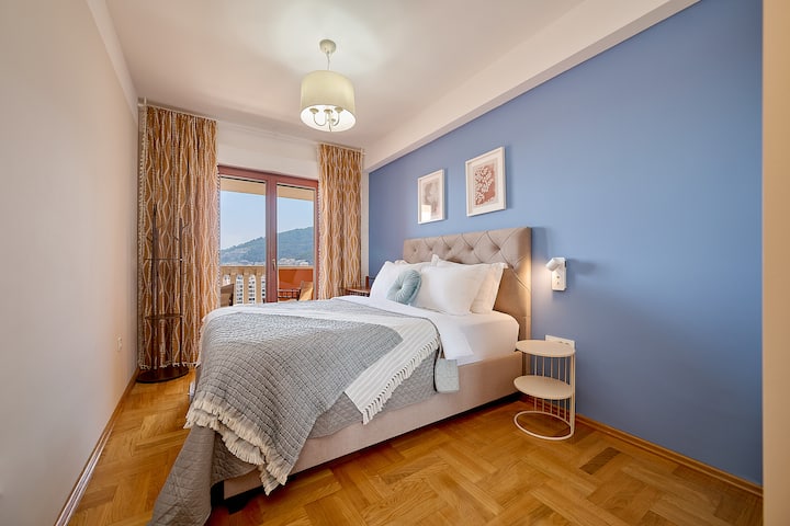 Sea View In The Heart Of Budva - Budva
