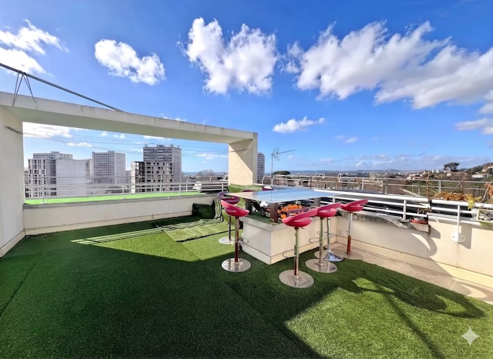 Penthouse Exceptionnel Toit Terrasse 80m2 Vue Mer - Marseille