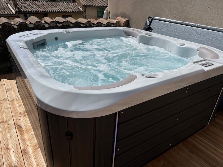 Maison De Village Dans Le Centre Historique - Bédoin