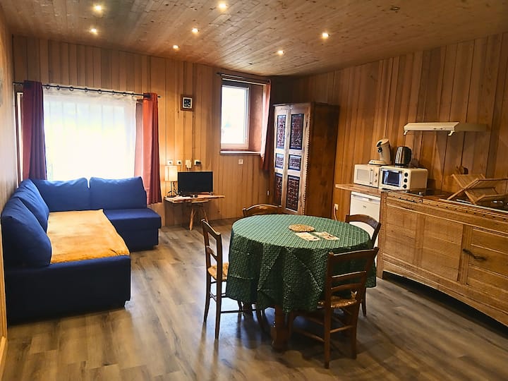 Gite De La Maroquinerie Au Cœur Du Village - Saint-Marcellin