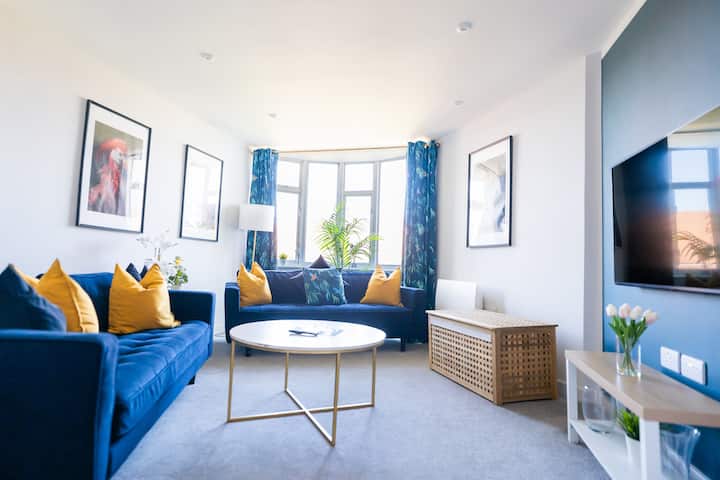#141 Coastal Apartment Bournemouthbeach| Sleeps 10 - Bournemouth