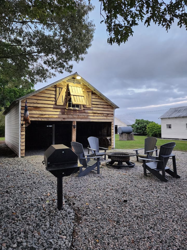 Magnolia Oaks At The Lake - Pettigrew State Park, Creswell