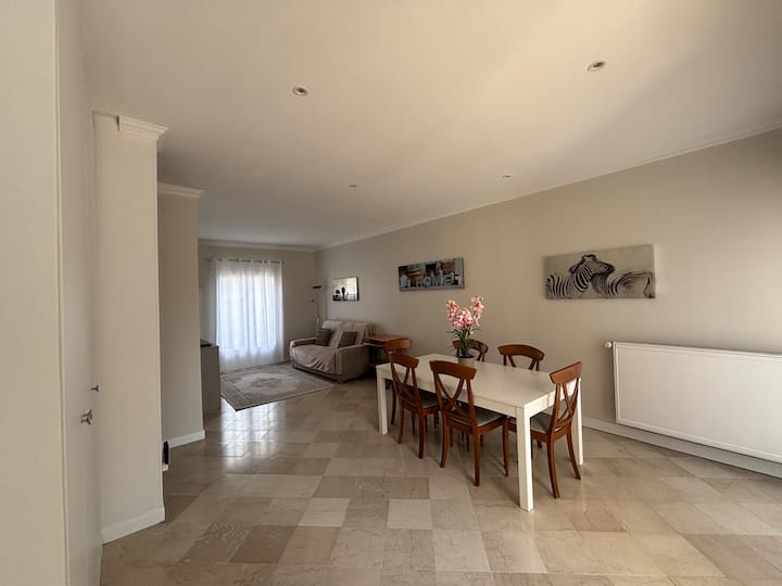 Très Bel Appartement Pour 6 Personnes - Roissy-en-France