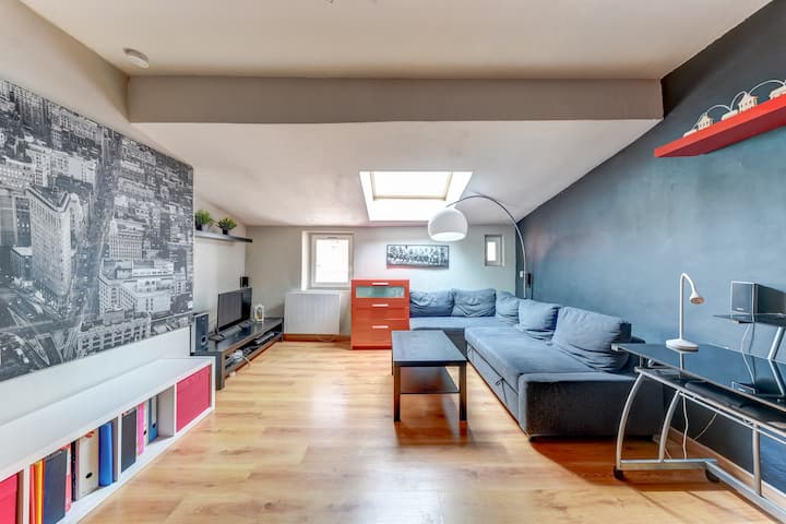 Au Coeur Des Pentes De La Croix-rousse - La Confluence - Lyon