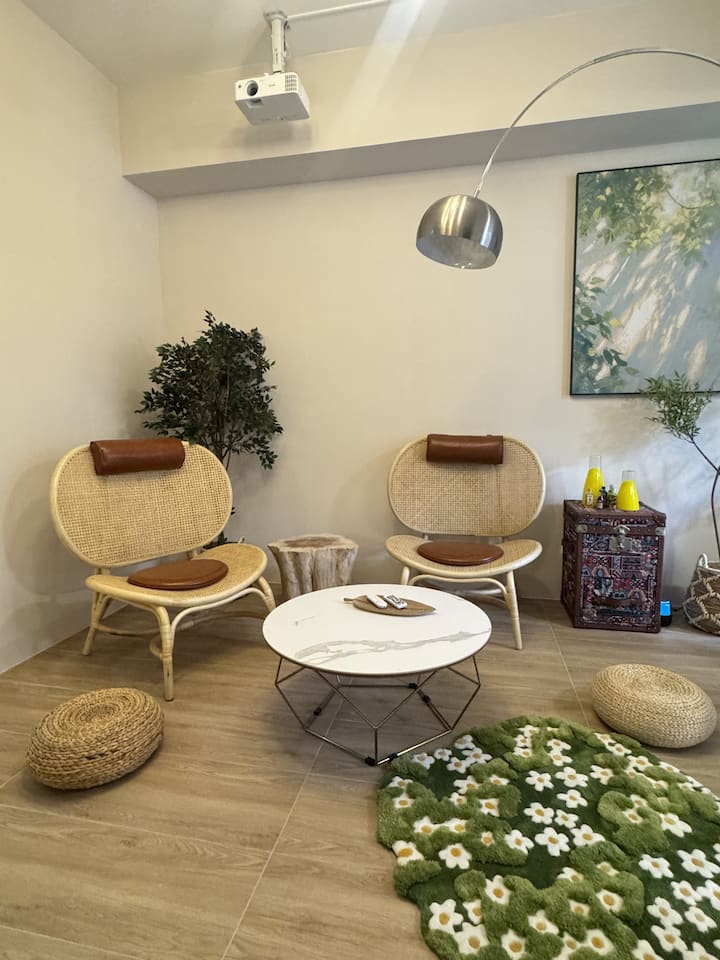 偶遇By Chance Stay-雲林虎尾包棟民宿-森系六人房｜家庭式空間・共用客廳廚房｜2樓 - 溪口鄉