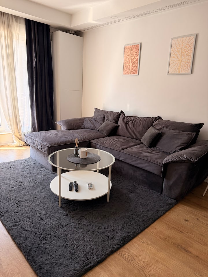 Modern Flat | Pool | Free Parking | Self Check-in - Bucarest