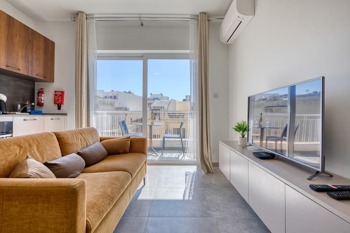Refined 2 Bedroom Apartment With Balcony Karp1-9 - Malta