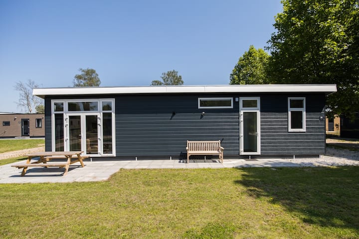 Lessenaar 22 | 6 Persoons Chalet In Zennewijnen - Tiel
