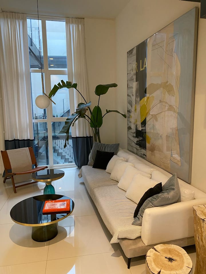 Duplex Plaza Pedro Zerolo - Brenes