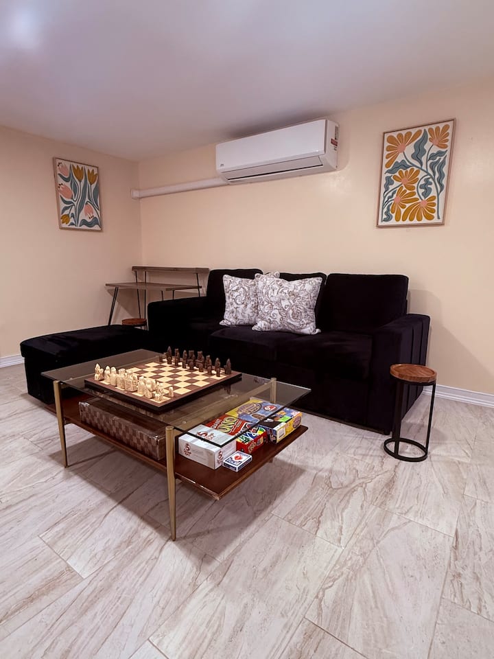 Cozy & Quiet Retreat –7 Min To Lirr, 30 Min To Nyc - 롱비치