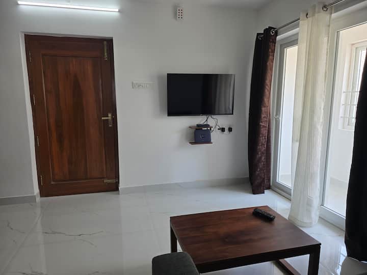 2bhk Near Velachery Station | 20 Min To Airport F1 - Chennai