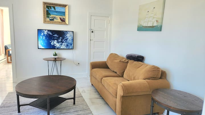 Sunshine Suite - Cozy 2br Near Beach & Boardwalk - Atlantic City, NJ