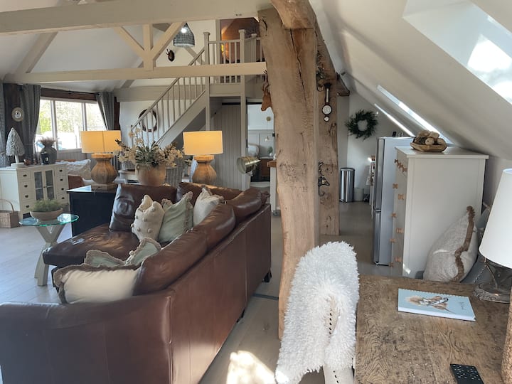 The Old Cart Store - Worcestershire