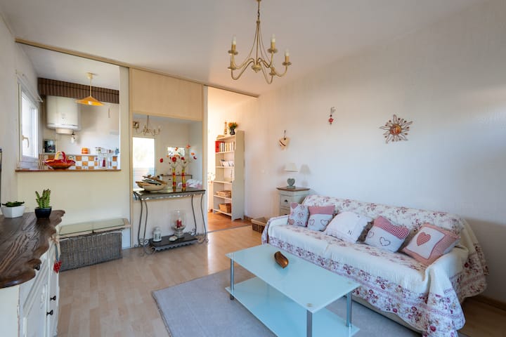 Studio - Clim, Parking, Plage & Commerces à Pied - Bormes-les-Mimosas