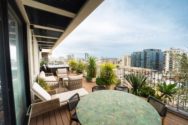 Luxury 4br Penthouse • Jacuzzi • Sea View - Tel Aviv