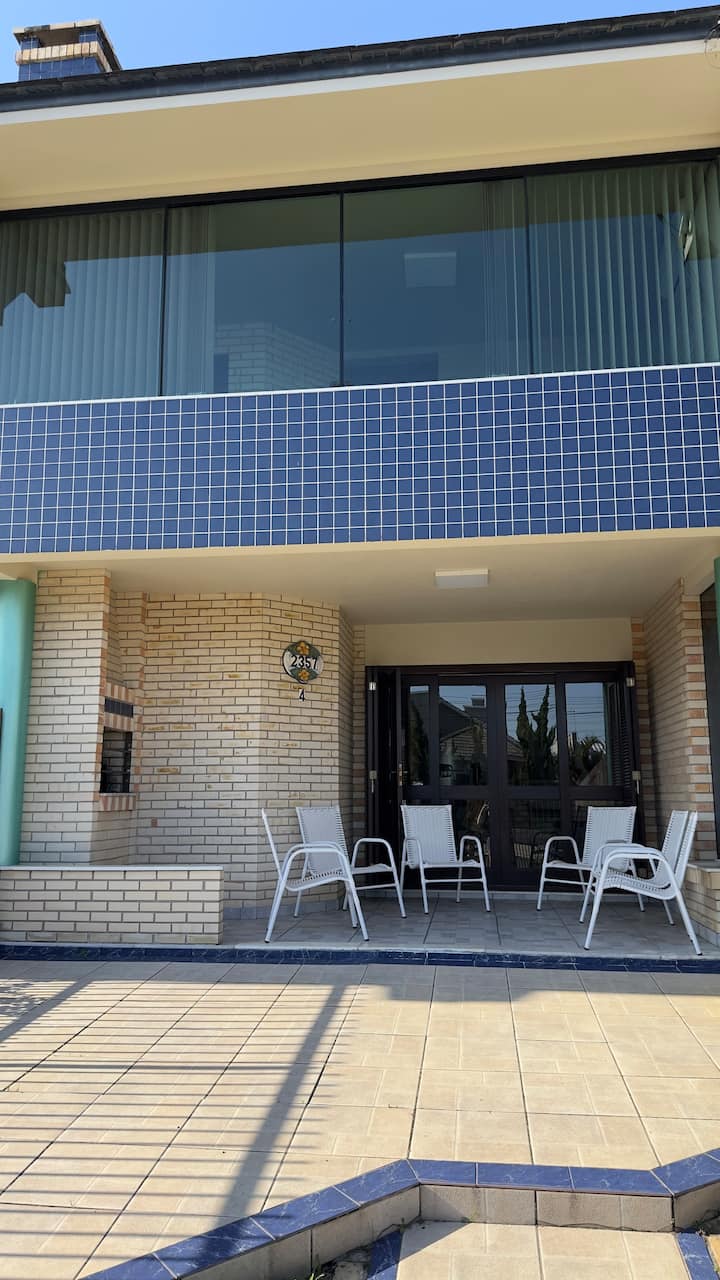 Sobrado Com Localização Premium A 7 Quadras Do Mar - Tramandaí