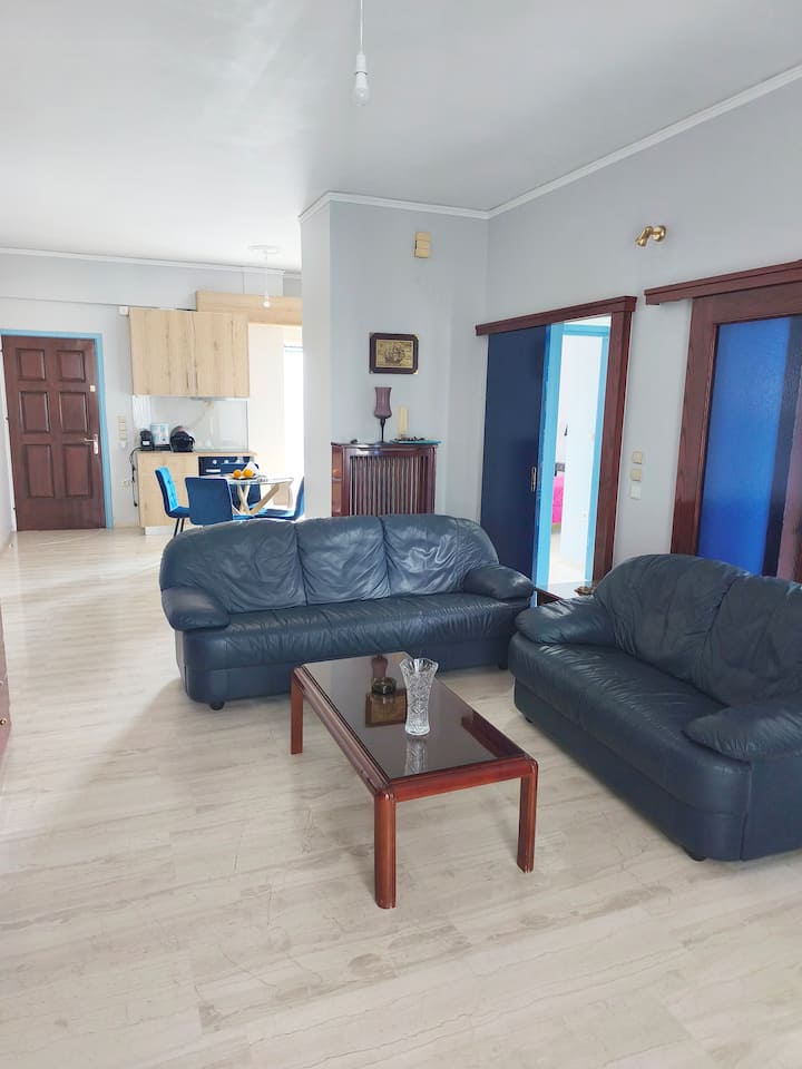 Nicolas Luxury Apartement - Амальяс