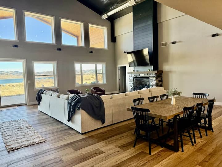 Luxury Lake House On Angostura - Hot Springs, SD